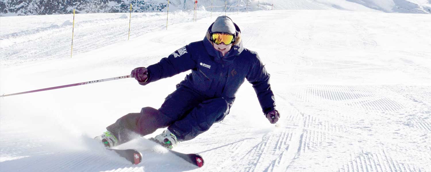 Element-ski-school-Emma-piste-saas-2A-slider - Element Ski School Verbier